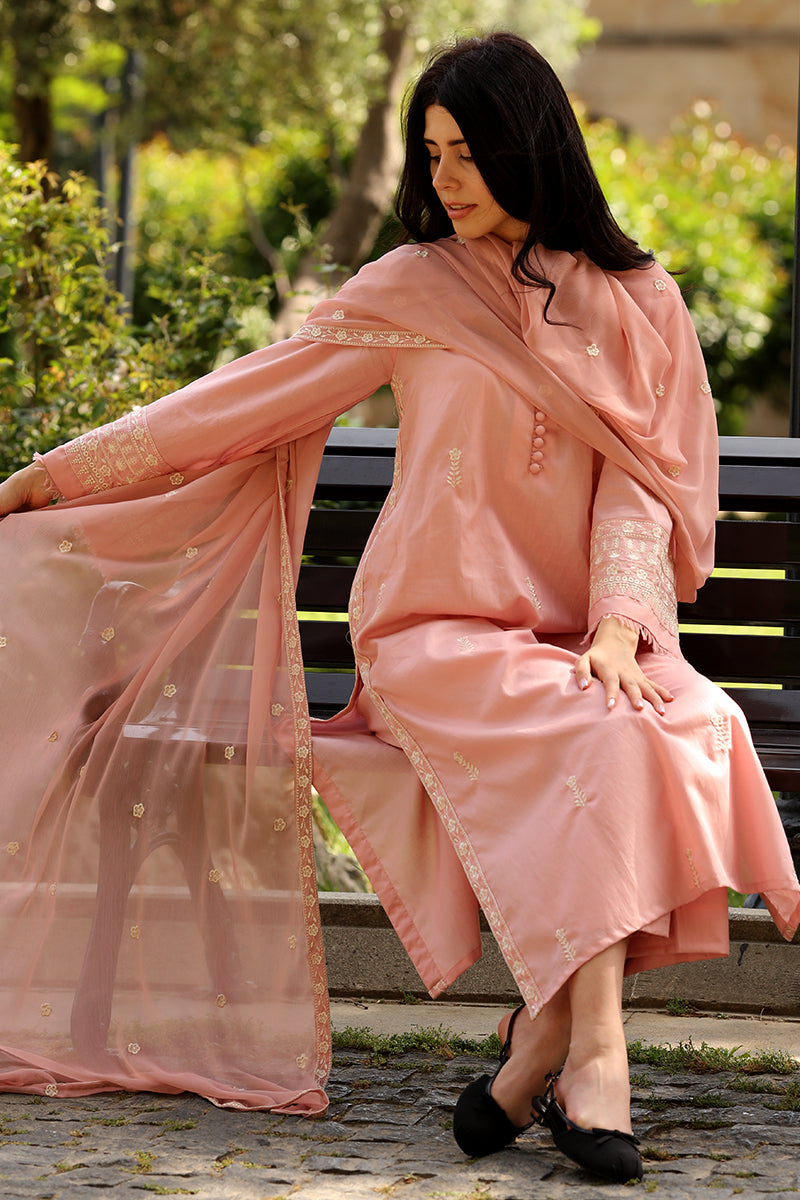 Featured Collection – rheaclothing